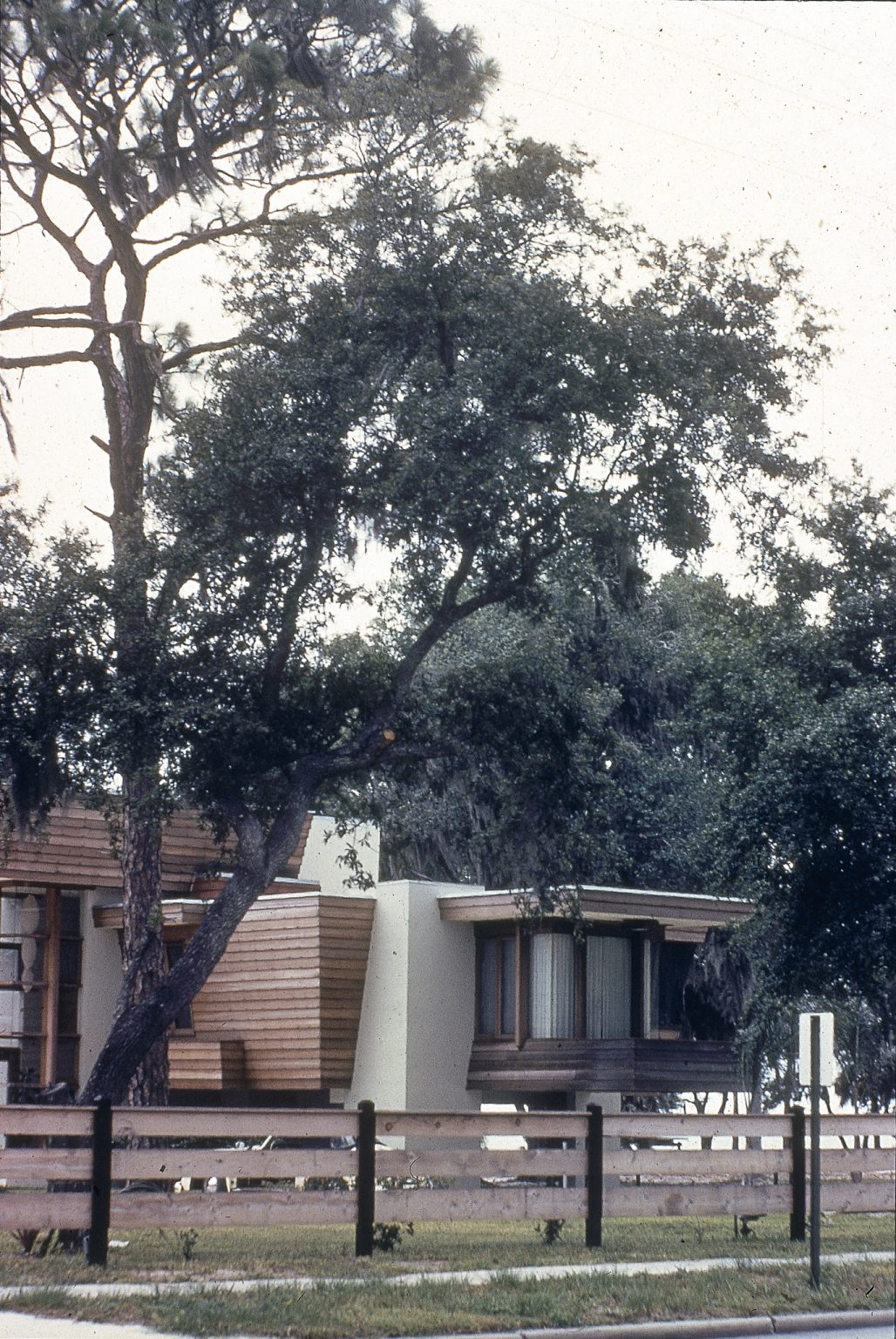 Florida Projects – Jama Motel